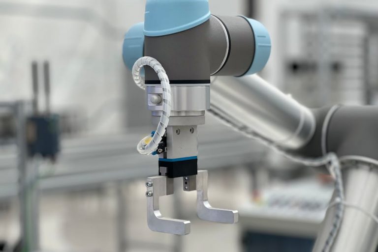 Tipuri de roboti industriali si avantajele lor - Aparatura Fiscala | Blog